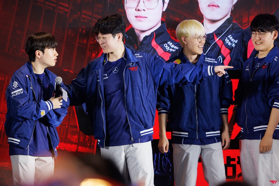 T1, 에스트랄 e스포츠 상대로 2:0 완승 '승자조 진출'