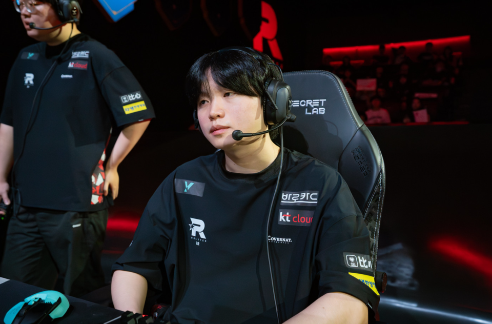 KT 롤스터, BNK 피어엑스 3:0 제압하고 최종 선발전 진출